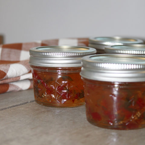 How to make a simple pepper jelly